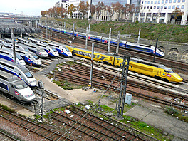 Rychlejší než holub, pomalejší než e-mail. Podívejte se na poštovní TGV ...