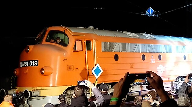 Národní den železnice v České Třebové. Nejvíc lákala noční show - iDNES.cz