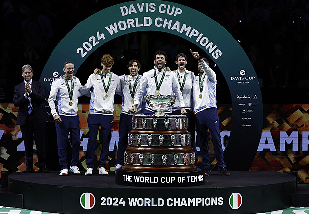 O italské tenisové mánii. Dohání fotbal, má jednoduché pilíře a ...