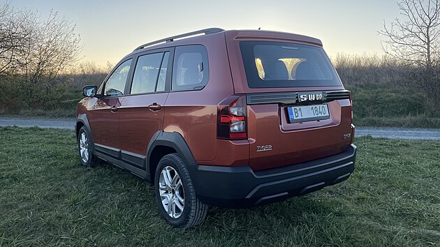 SWM G03F TIger: čínské sedmimístné SUV je oslavou obyčejnosti - iDNES.cz