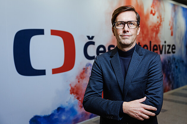 Jak Česká televize řeší sociální sítě i dary. Právník Hrabovský o nové ...