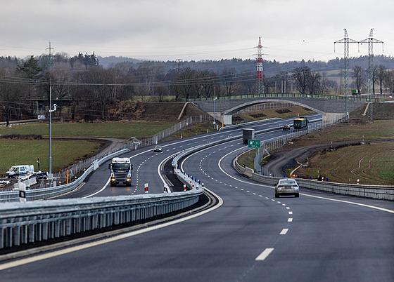 Nová D4 zachytila už dva tisíce rychlostních přestupků. Rekordman jel ...