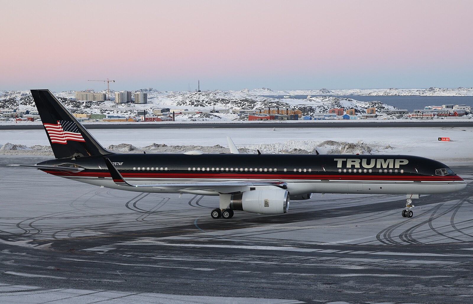 NATO právě umírá za Severním polárním kruhem aneb Jak vypadá Donroeova ...