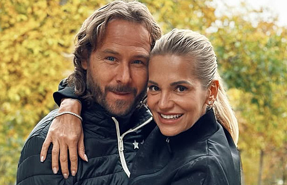 Dara Rolins promluvila o zásnubách s Pavlem Nedvědem - iDNES.cz