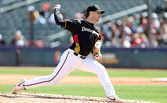 Steffi Graf a Andre Agassi sledovali výkon syna Jadena - iDNES.cz