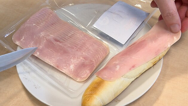 Šunka na rohlík? My máme šunku na všechno, píchl si do Lidlu Rohlík ...