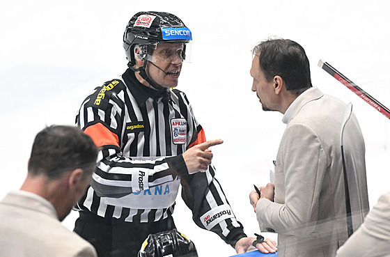 Hokejové MS 2025: na seznamu rozhodčích jsou tři Češi - iDNES.cz