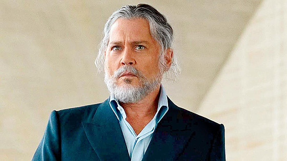 Johnny Depp je při natáčení nového filmu k nepoznání - iDNES.cz