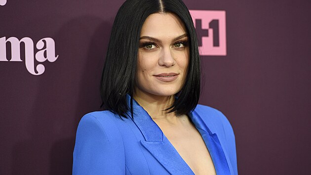 Britská zpěvačka Jessie J má rakovinu prsu - iDNES.cz