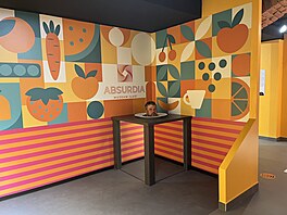 Muzeum iluzí Absurdia v Brně. Jak se dostane hlava na talíř? - iDNES.cz