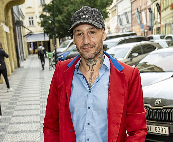 Sámer Issa slaví 40 bez drog i alkoholu - iDNES.cz