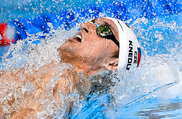 Knedla jako první Čech plaval 100 metrů znak pod 50 sekund - iDNES.cz