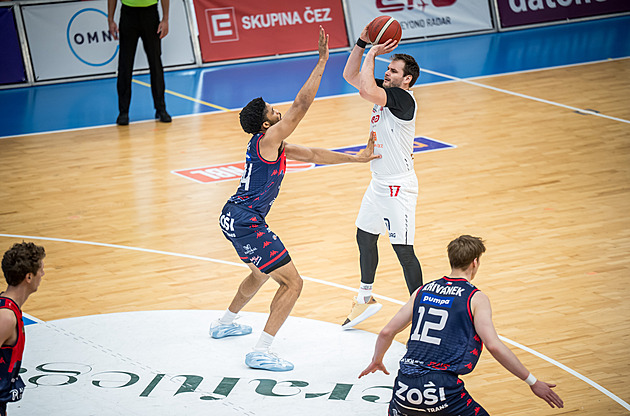 Nymburští basketbalisté deklasovali Brno - iDNES.cz
