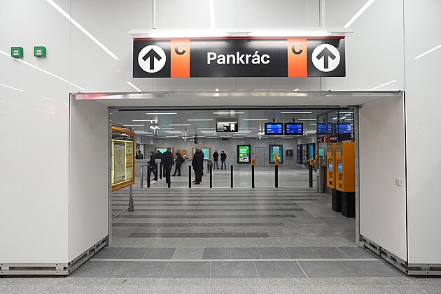 Po rekonstrukci se otevřela stanice metra Pankrác, hotový je i přestup ...