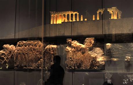 Řekové otevřeli muzeum Akropolis, vyzvali Brity k navrácení památek ...