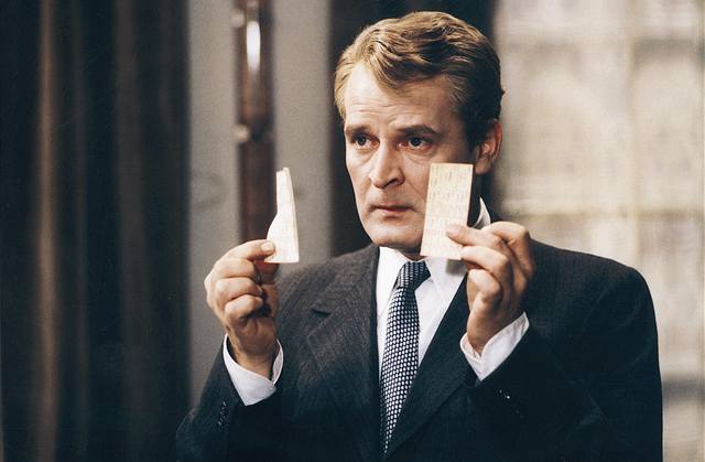 Major Zeman opět v televizi. Od neděle na Barrandově | Ekonomika ...