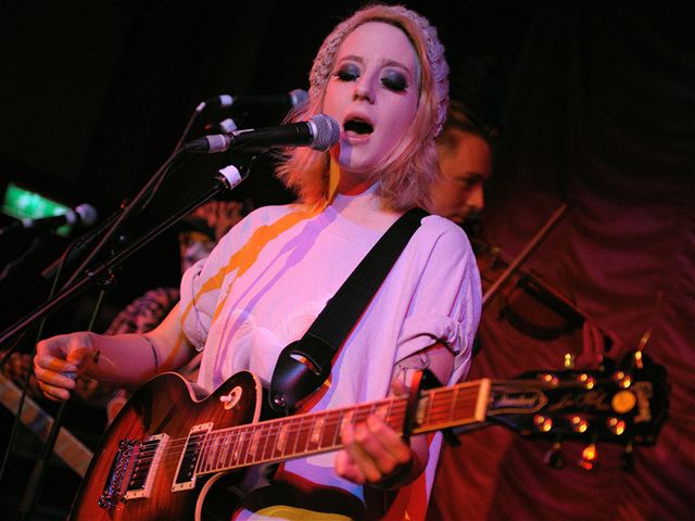 Britský pop má novou hrdinku. Beth Jeans Houghton | Kultura | Lidovky.cz