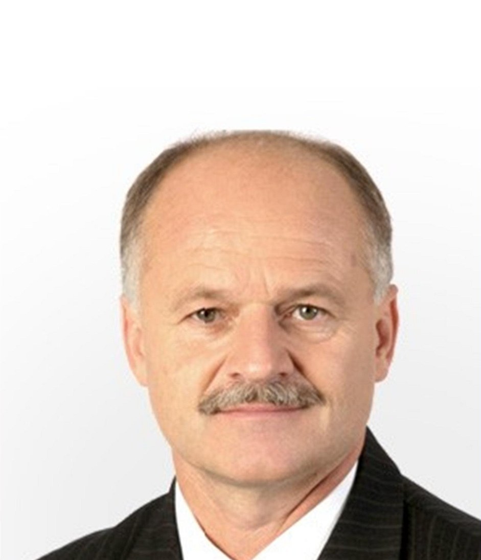 Senátor Gawlas se ztratil v Praze. Kriminalisté po něm několik hodin ...