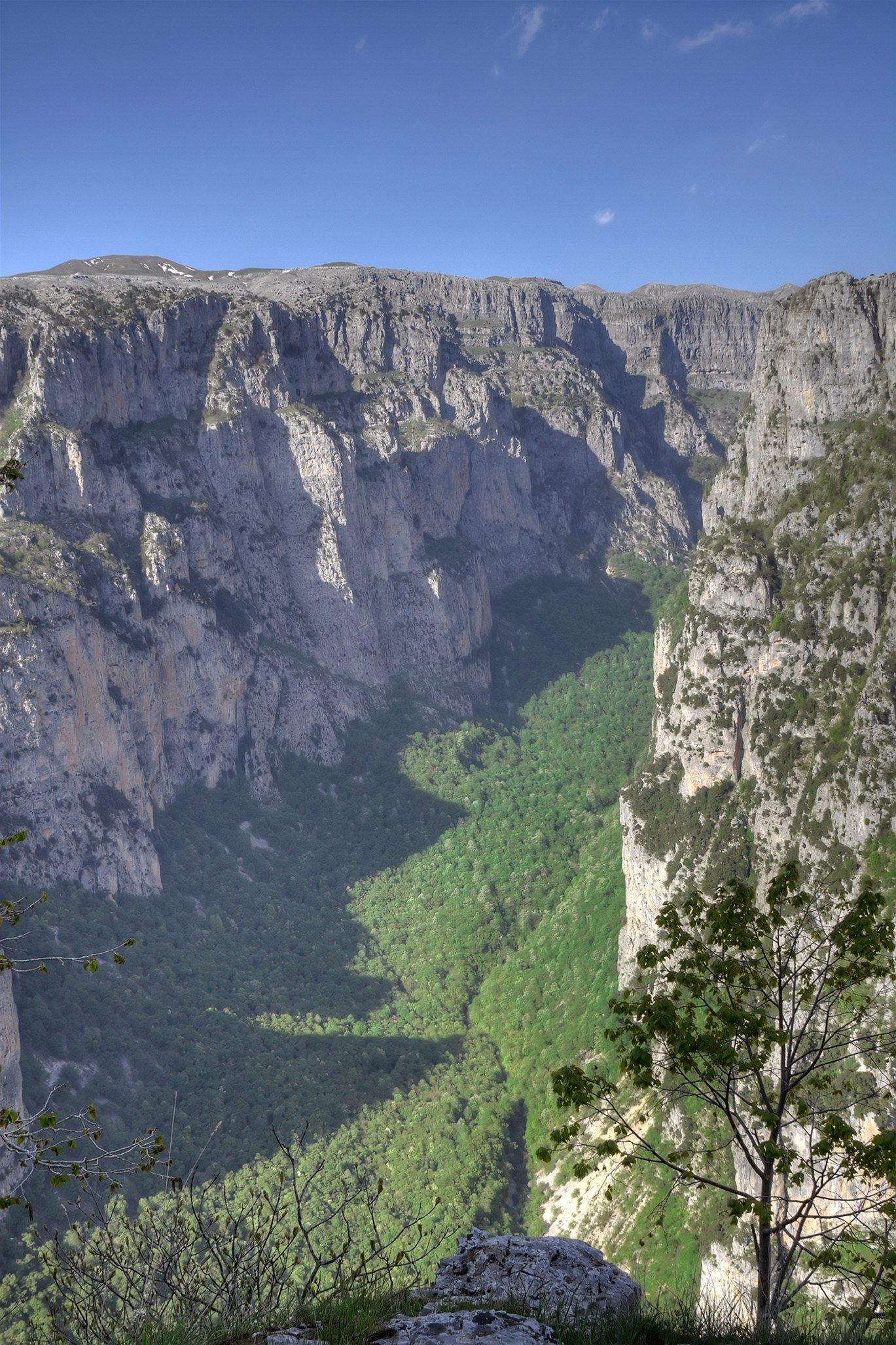 Zelený Vikos – vydejte se do nejhlubšího kaňonu světa | Cestování ...