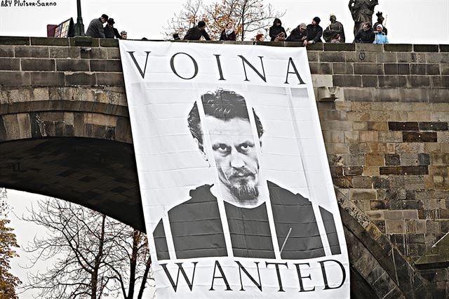 Russian protest art group brings message to Prague | Téma | Lidovky.cz