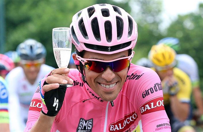 Contador slavil na růžovém kole, König dojel při premiéře na Giru šestý ...