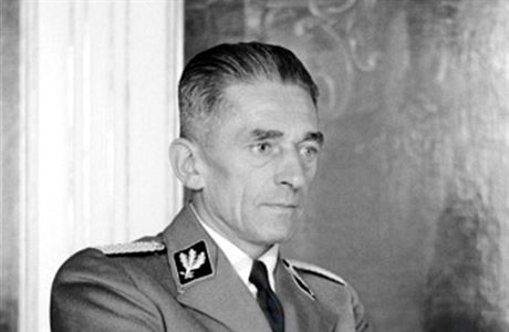 Na popravu ‚zvrhlého‘ K. H. Franka se před 70 lety stála fronta a ...