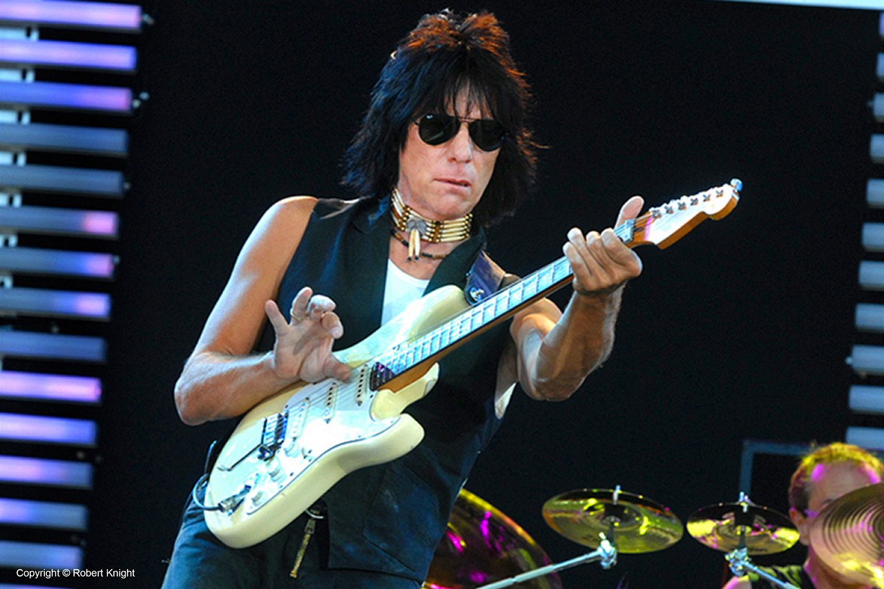 Fotogalerie: Jeff Beck na snímku z právě vydané životopisné knihy Beck 01