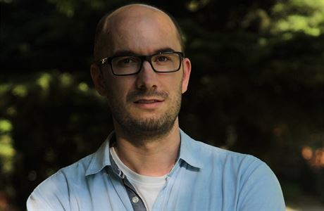 Soutěžit s obrazy je jistý druh loterie, říká malíř Tomáš Tichý ...