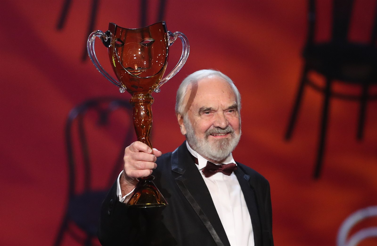 Zdeněk Svěrák slaví 90. narozeniny: Od Cimrmana po Oscara | Kultura ...