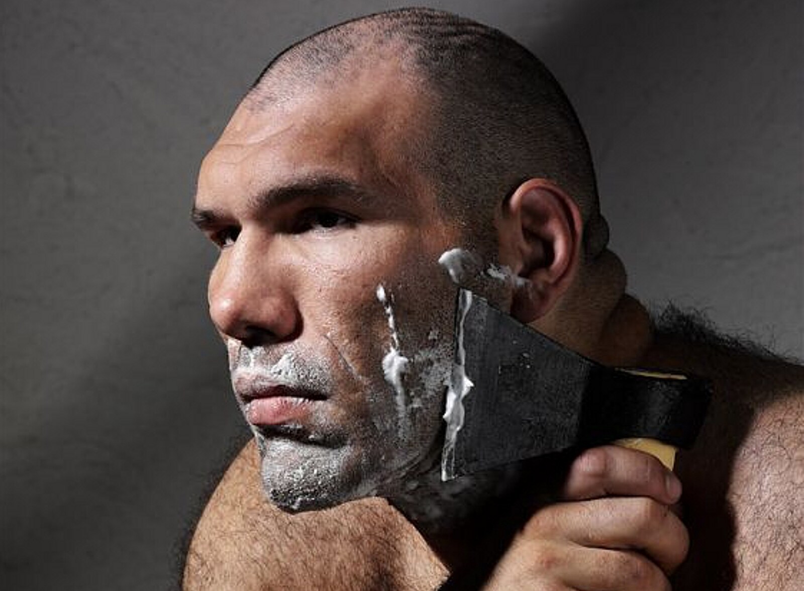 Největší boxerský šampion a nyní ruský poslanec Valujev: Na letící ...