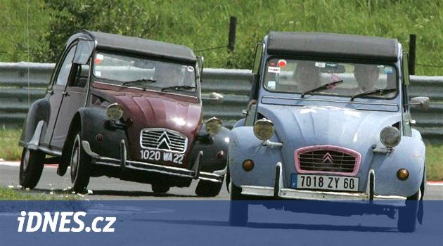 Pětašedesátiletá kachna je to nejlepší auto pro všechny romantiky ...