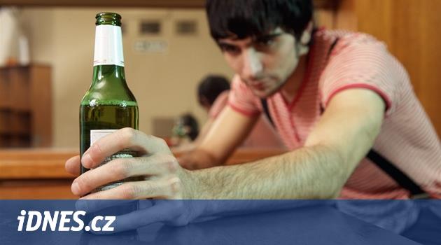 Čeští muži milují hospody a pivnice. Na pivo chodí i do čajoven - iDNES.cz
