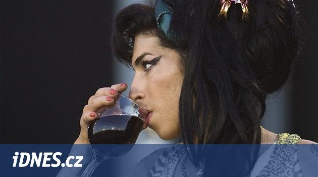 Za smrt Amy Winehouse mohl alkohol, potvrdil definitivně britský soud ...