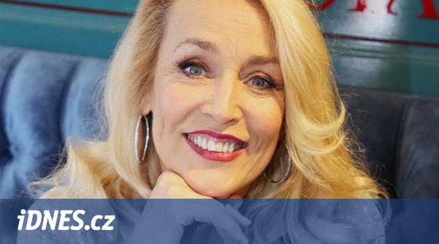 Jerry Hallová: Ženy po plastice jsou ubohé a nesebevědomé - iDNES.cz