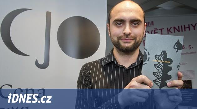Ortenovu cenu dostal mistr netradiční pointy, básník Ondřej Hanus ...