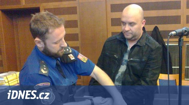 Kurýr drogového gangu dostal pět let, pašoval léky na výrobu pervitinu ...