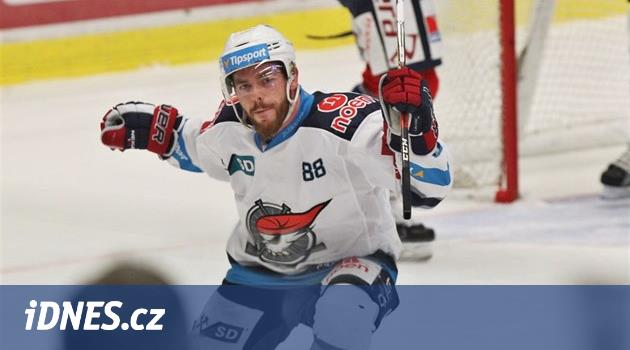 Útočníci Kelly Klíma a Sklenář si v příští sezoně zahrají za Hradec ...