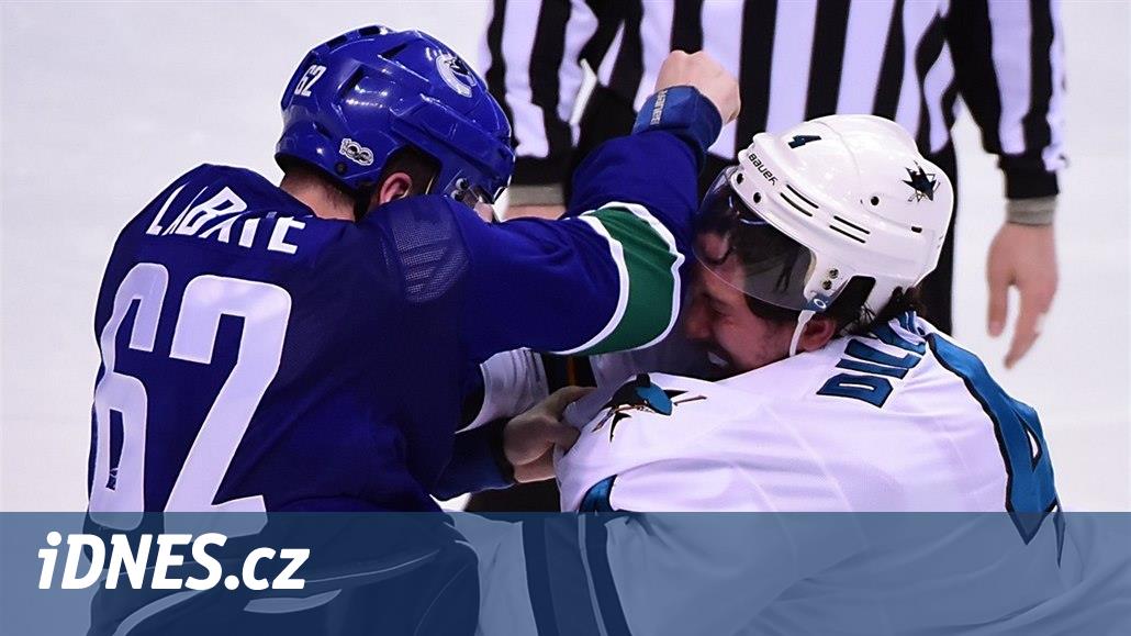 Uctivost mezi mantinely. Když místo pěstí létají zdvořilé fráze - iDNES.cz