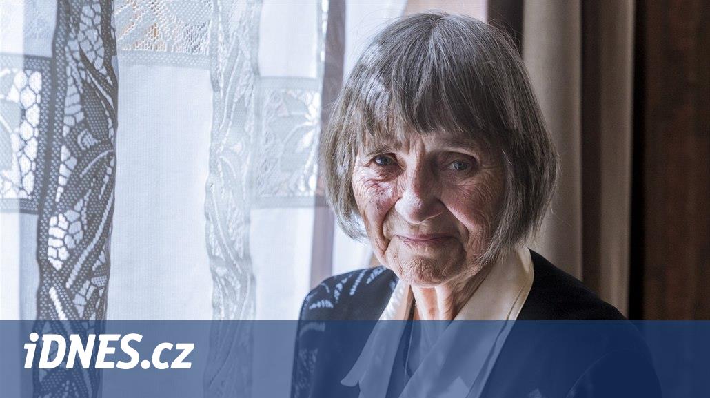 Zemřela disidentka a chartistka Dana Němcová, bylo jí 89 let - iDNES.cz