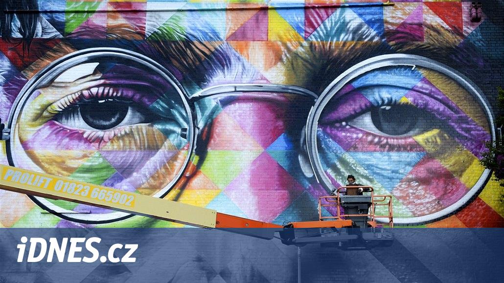 Poslední píseň Beatles je tu. Unese křehká Lennonova balada sílu okamžiku? - iDNES.cz