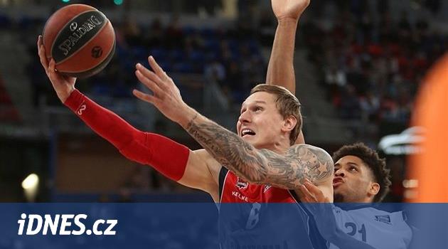 Lotyšský basketbalista Janis Timma spáchal v Moskvě sebevraždu - iDNES.cz