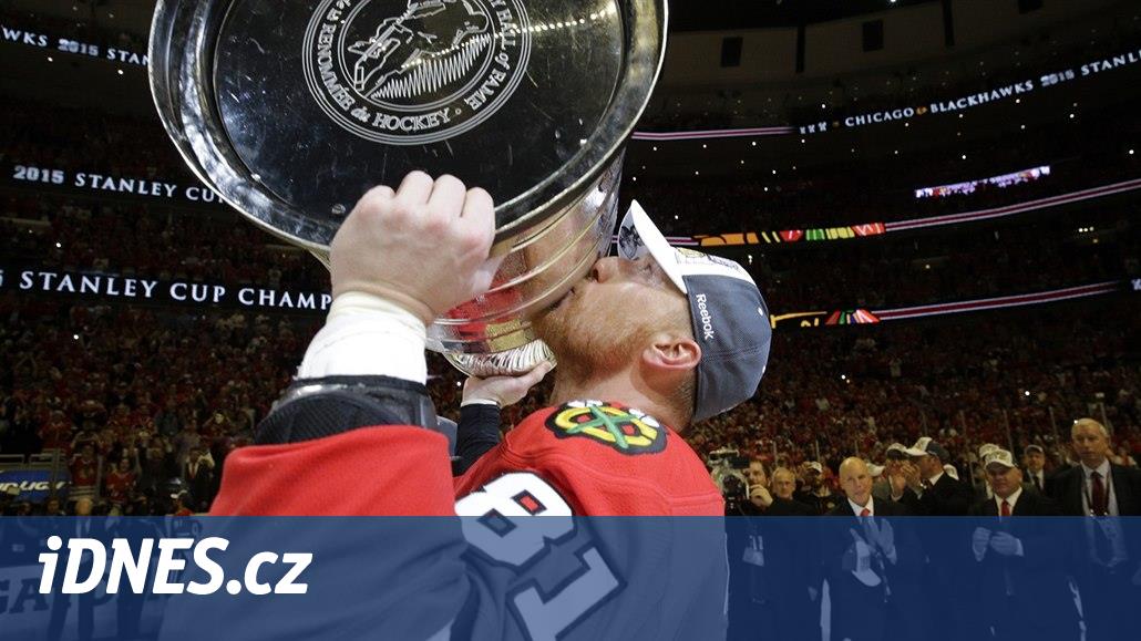 Chicago se v listopadu rozloučí s číslem 81 slovenského útočníka Hossy ...