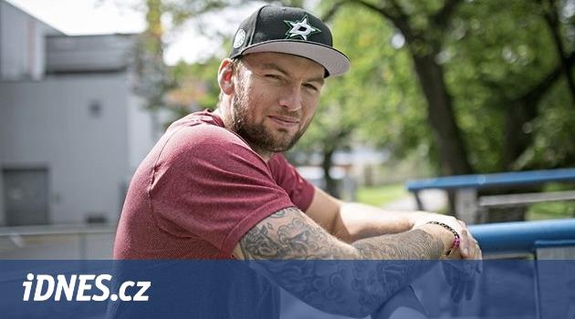 Hokejista Hanzal zvažuje předčasný konec kariéry. Byť má v NHL smlouvu ...