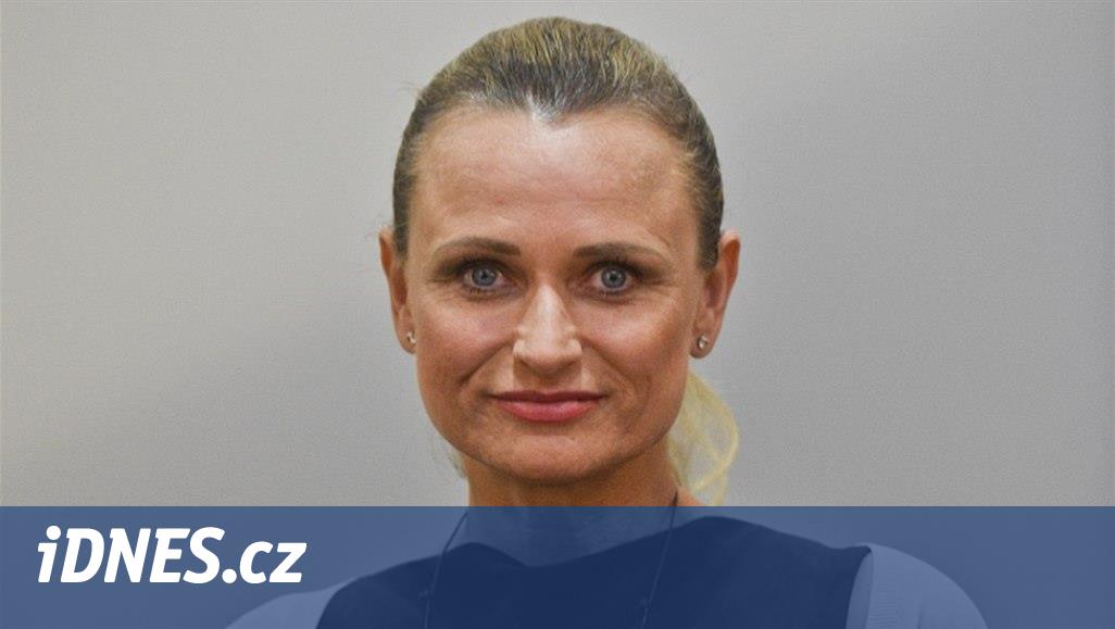 Exmoderátorka a manželka režiséra Adamcová bude mluvit za Babišovu ...