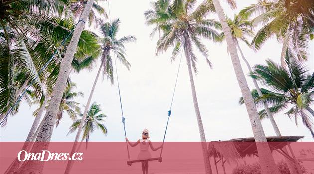 #READ: 4 knihy o cestování, které vás donutí sbalit kufry a vyrazit na ...