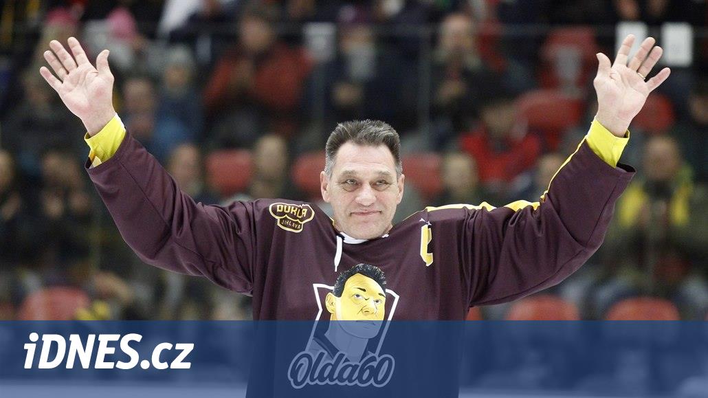 O NHL jsem bohužel přišel. Válek vzpomíná i na titul z MS a jízdu směr ...
