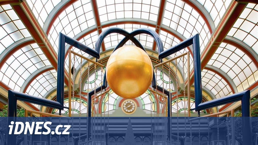 Prozkoumejte fasádu Paláce Archa v Praze a pochopíte první republiku ...