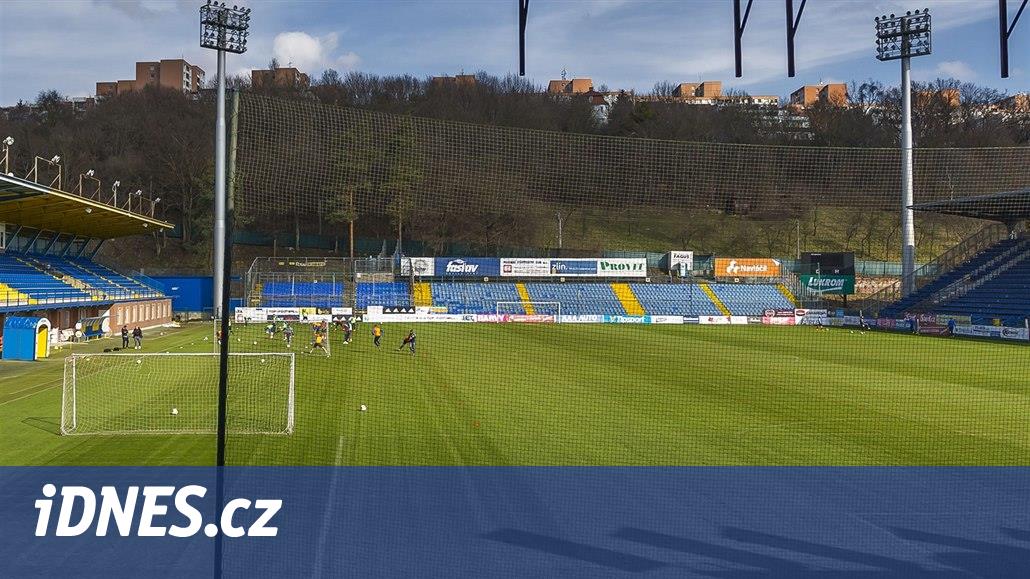 Zlínský stadion dostane nové turnikety, fanoušci fotbalu projdou ...