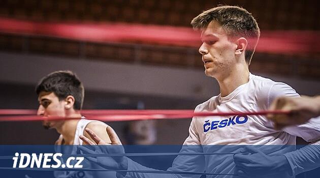 Hanzlík se z draftu NBA na poslední chvíli odhlásil - iDNES.cz