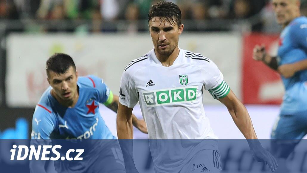 Karviná - Slavia 3:3, čtyři góly z rohů, domácí srovnali v nastavení ...